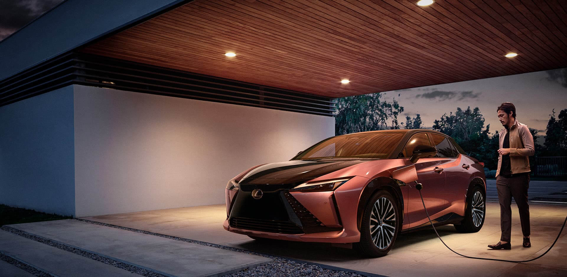 Lexus RZ 450e Luxury | SUV | Electric Vehicle | Lexus