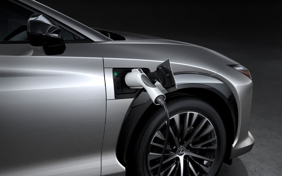 Lexus RZ 450e Luxury | SUV | Electric Vehicle | Lexus